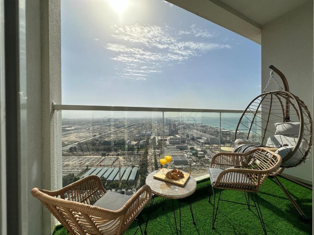 Luxueux Ammenities Tower, Sea View, Near to Beach, Dubai (updated ...