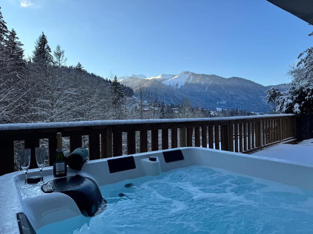 Chalet Coco - Luxury Chalet Morzine, Montriond (updated prices 2025)