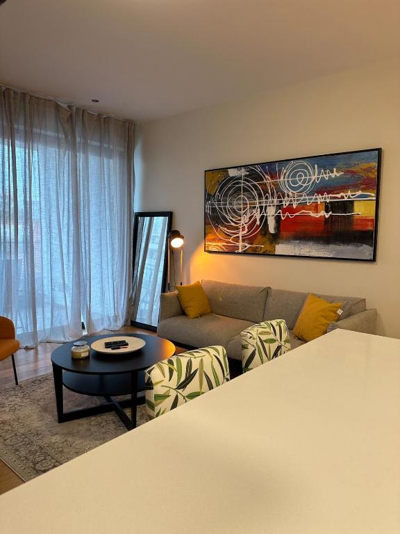 Prime Lux Hub Spot-Νear European Uni Engomi, Nicosia (updated prices 2025)