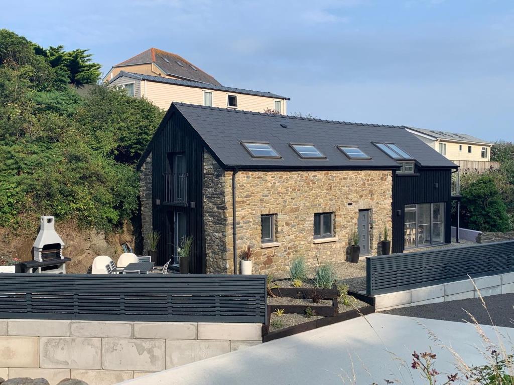 The Mill Cottage, Tresaith (updated prices 2025)