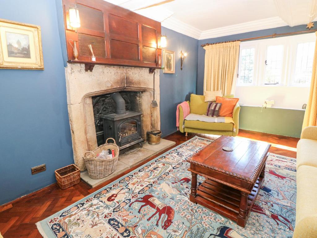 Old Manor House, Chesterfield (updated prices 2026)