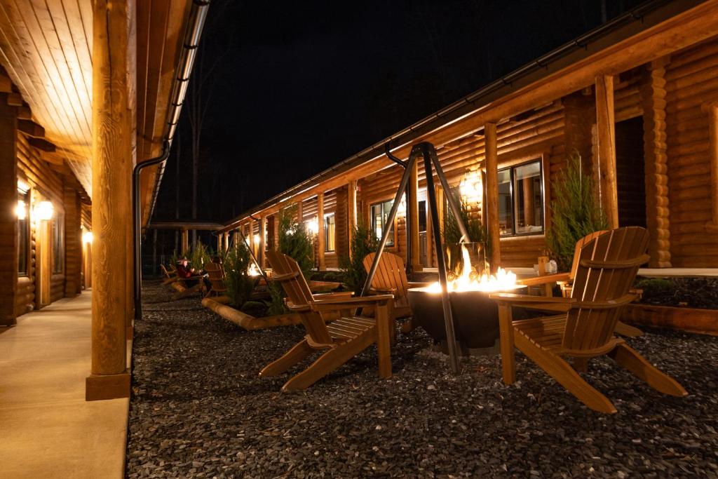 The Timber at Holly Branch, Gatlinburg (updated prices 2025)