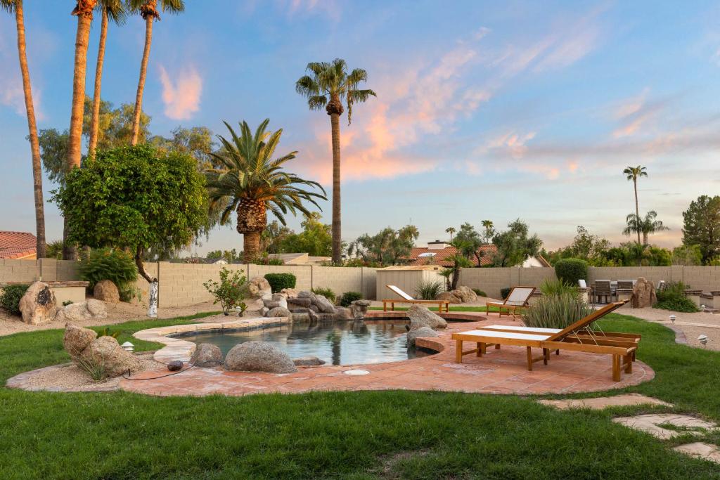 Sparkling Pool Poker Table and Relaxation at Sweetwater, Scottsdale ...