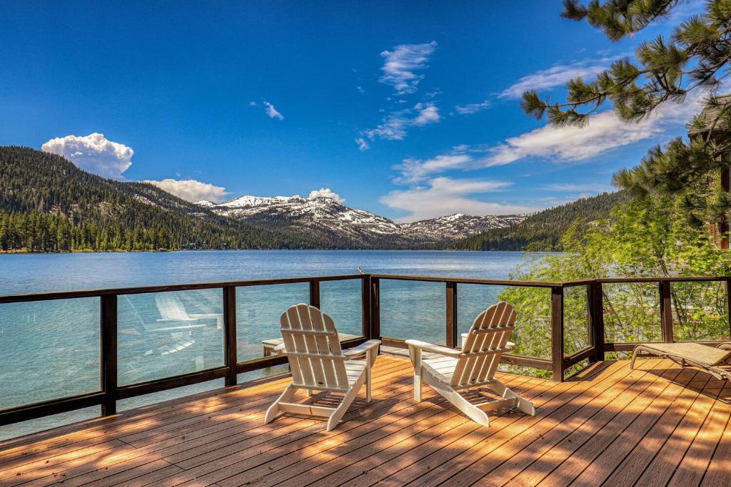 Donner Dreams Lakefront by Tahoe Getaways - 3 BR Lakefront w Private ...