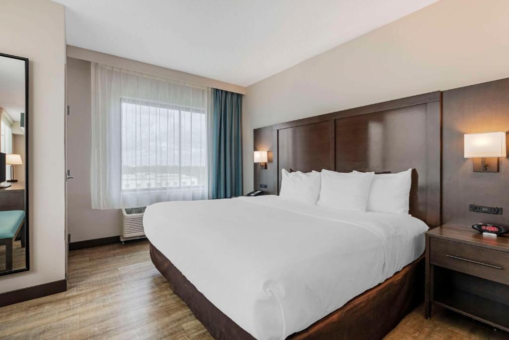 Comfort Inn & Suites Miami International Airport, Miami (updated prices ...