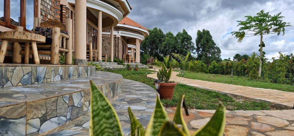 2 Envubu Cottage - Benanda Forest Resort, Masaka (updated prices 2025)