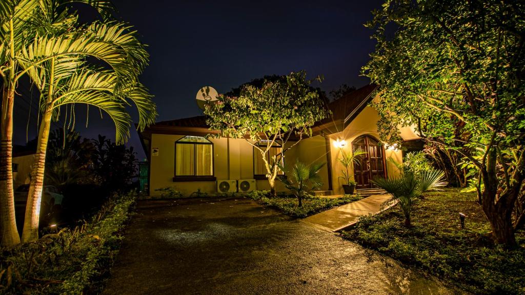 Anthurium house, Fortuna (updated prices 2026)