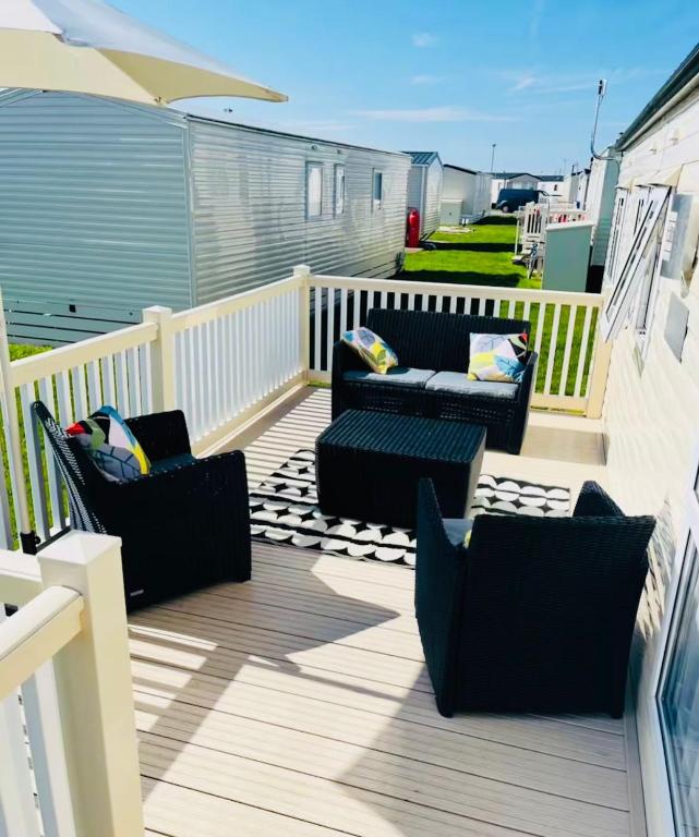 4 Bedroom Holiday Home in Seasalter Whitstable, Seasalter (updated ...