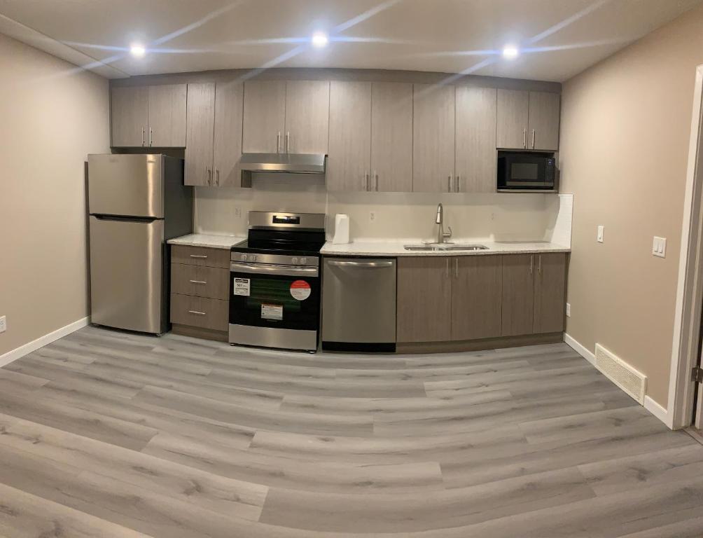 Amazing Cranston Basement, Calgary (updated prices 2025)