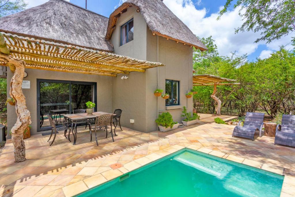 The Bush House, Hoedspruit (updated prices 2026)