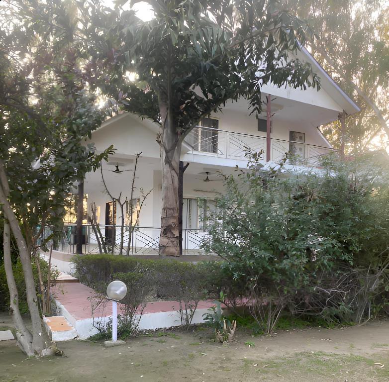 Green View Resort by GRB, Noida (tarifs actualisés, 2025)