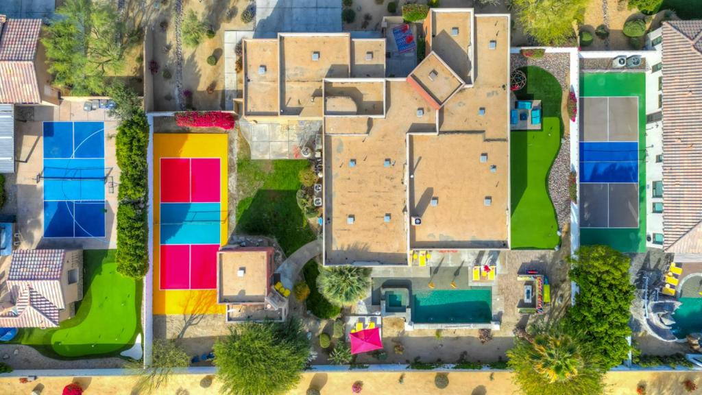 Eazy Breezy, Indio (updated prices 2025)