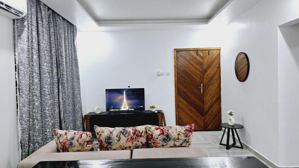 Lastborn Home I Sinza, Dar es Salaam (preços atualizados para 2026)