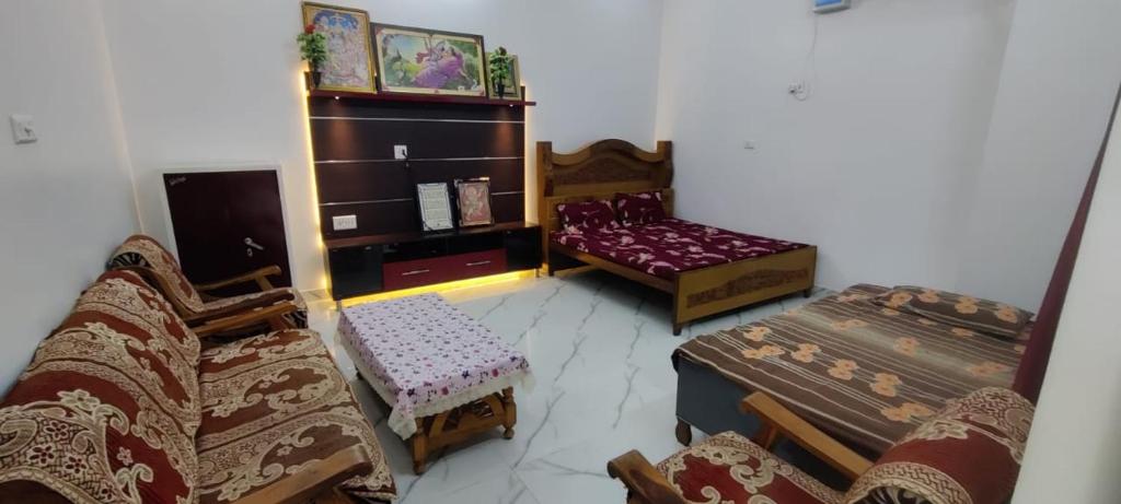Shri Ram Darbar Paying Guest house, Faizābād (updated prices 2025)