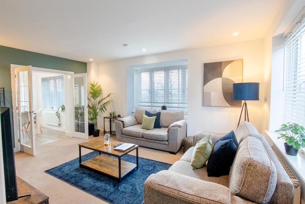 Large 5 bed house up to 8 guests, Didcot (updated prices 2026)