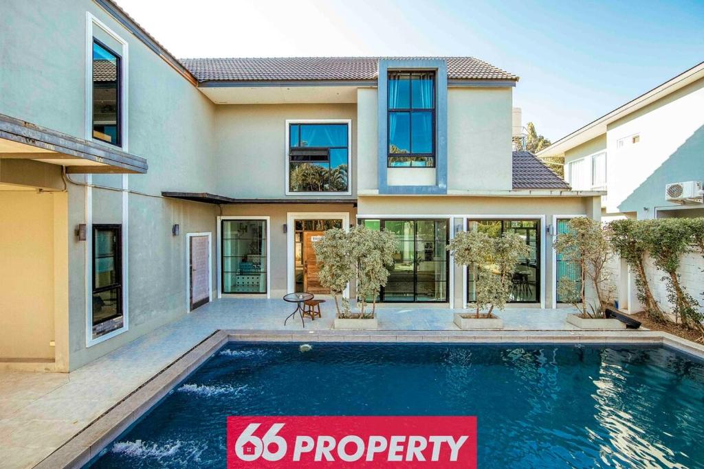 6 Bedroom Pool Villa near CIty and Airport, Chiang Mai (precios actualizados 2025)