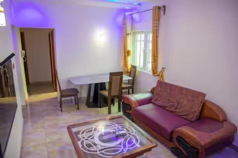 Five star studio, Douala (precios actualizados 2025)