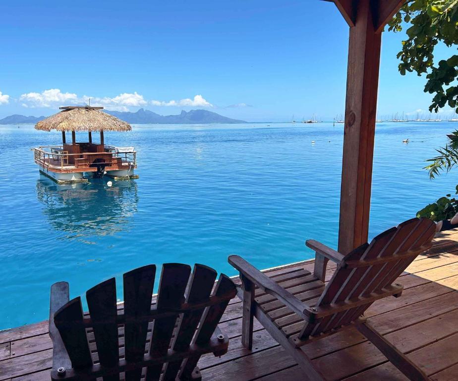 Vaima Waterfront Bungalow, Punaauia (updated prices 2025)