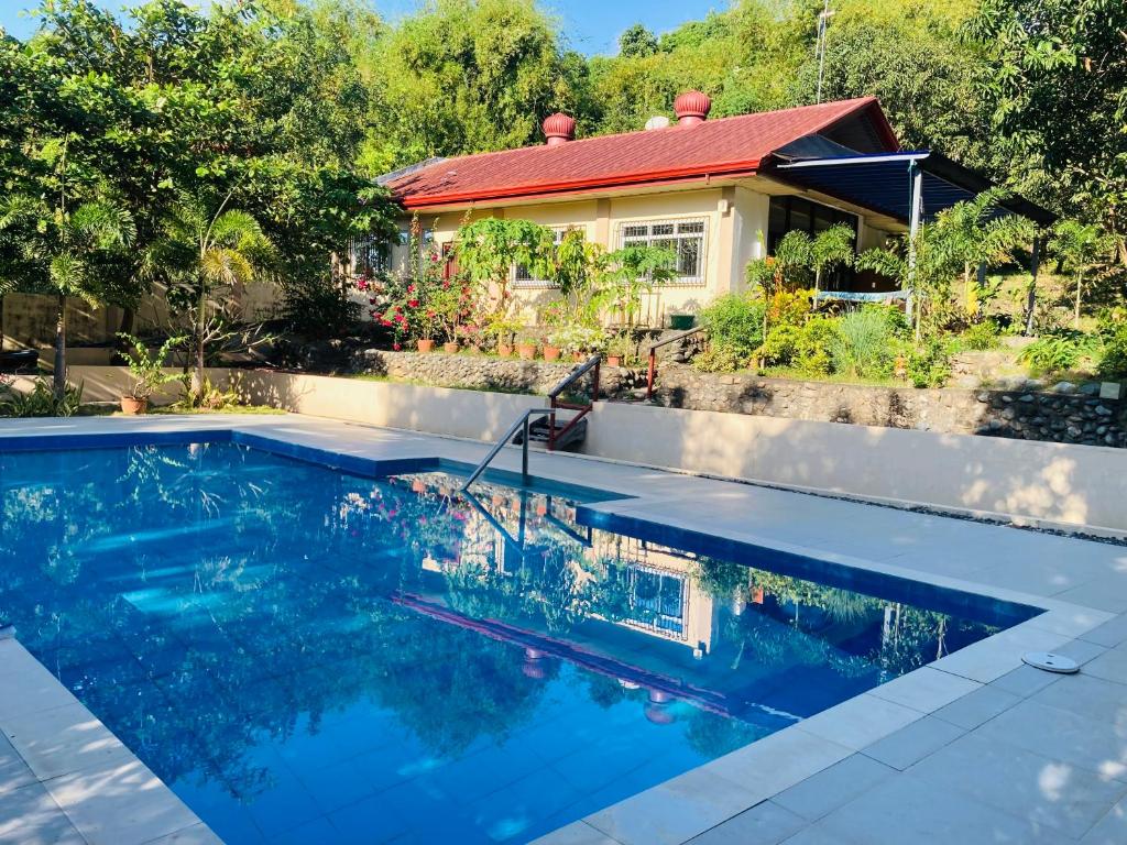 pool house at McKirdy's farm, Sison (updated prices 2026)