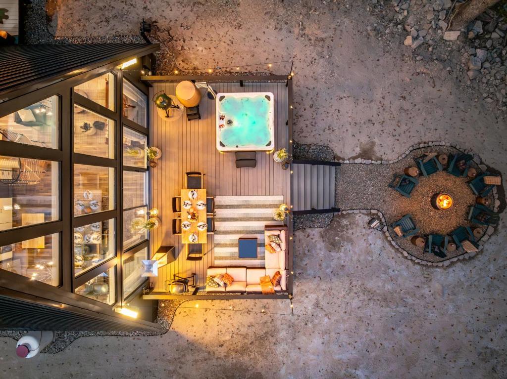 Unique A Frame, Hot Tub, Fire Pit, Cold Plunge, Berkeley Springs ...