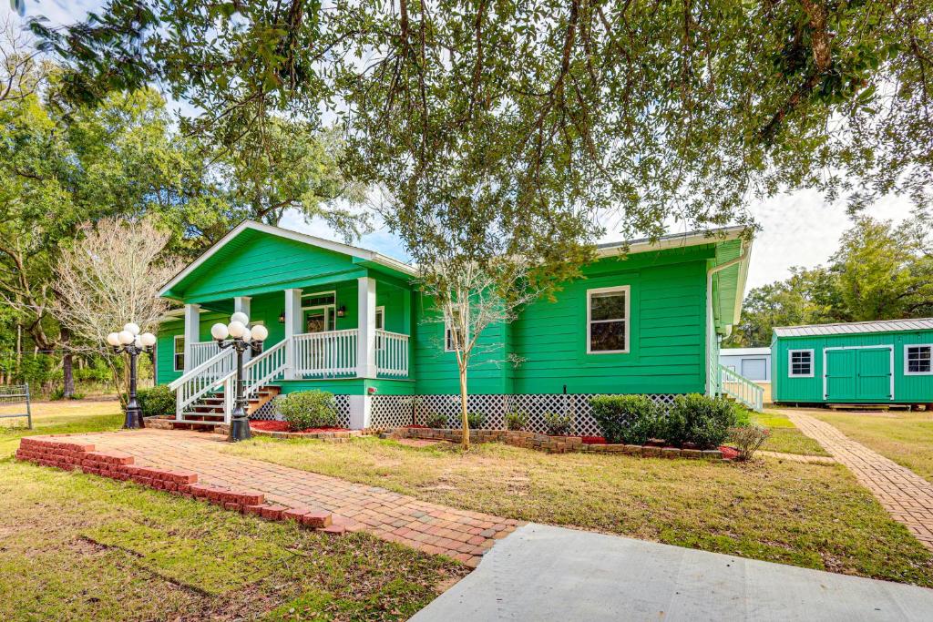 2 Mi to Fairhope Pier Home with Large Yard!, Fairhope (updated prices 2026)