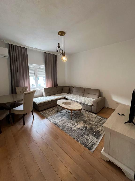 Apartmani sara, Plav (updated prices 2026)