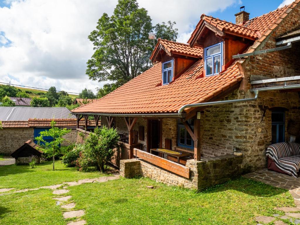 Kamenny dom Pikovce, Abrahamovce (updated prices 2026)