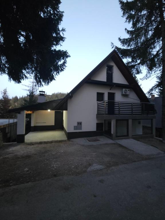 VilaFlorA Babanovac Vlašić, Šišava (precios actualizados 2025)