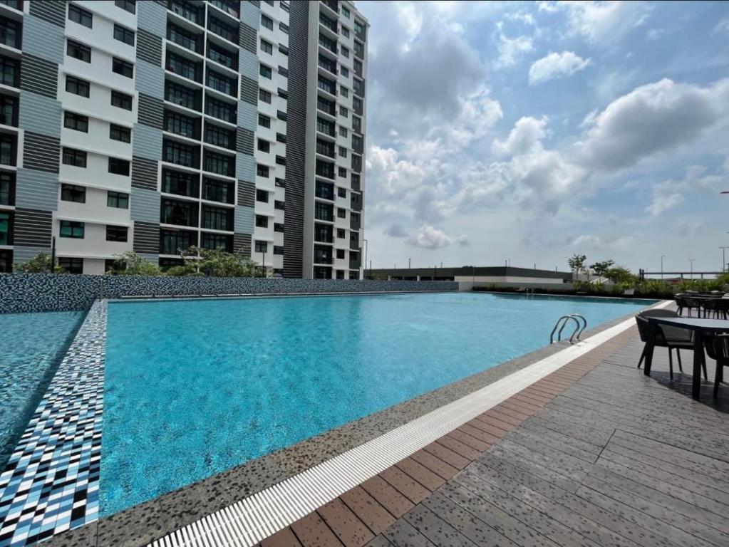 Maryam Homestay Desaru with netflix disney plus, Bandar Penawar ...
