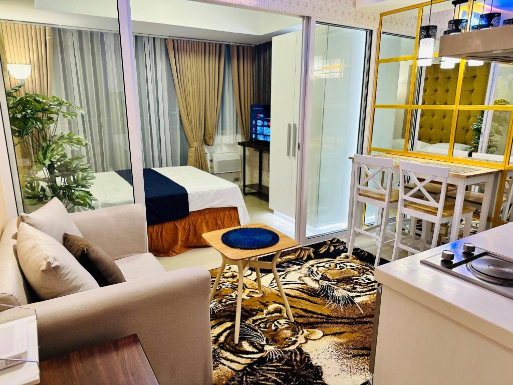 We Vibe, Azure Urban Resort Residences, Manila (updated prices 2026)