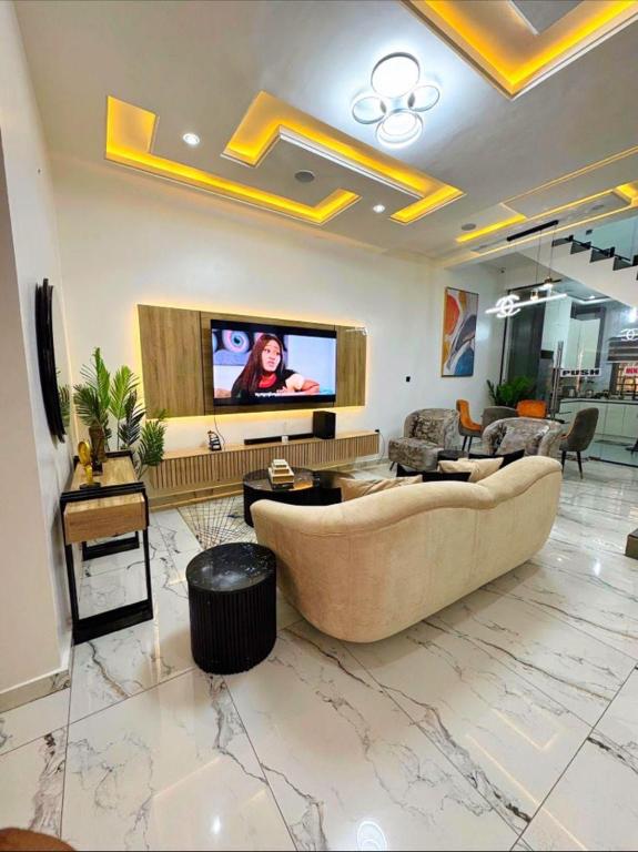 HolGen Apartments, Ikeja (updated prices 2025)