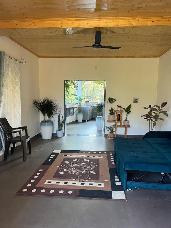 Bagicha Baithak, Chauntrā (precios actualizados 2025)