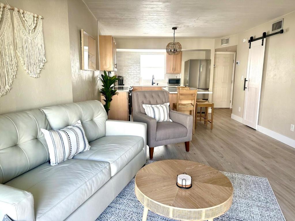 Mariner House of Marco Bayfront Vacation Condo!, Marco Island (updated ...