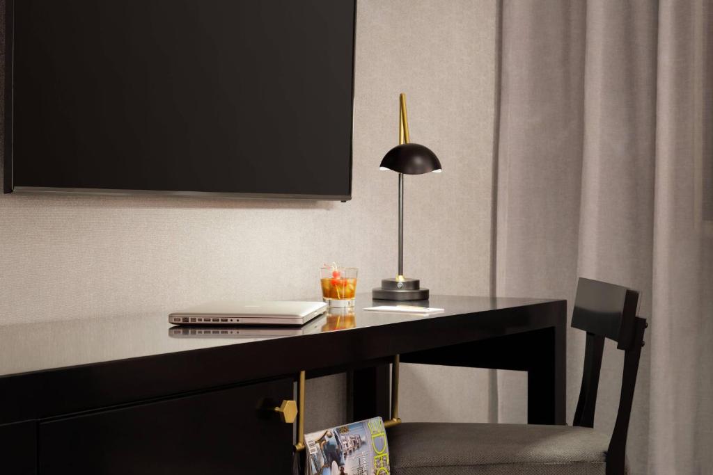 Hotel LeVeque, Autograph Collection, Columbus (updated prices 2025)