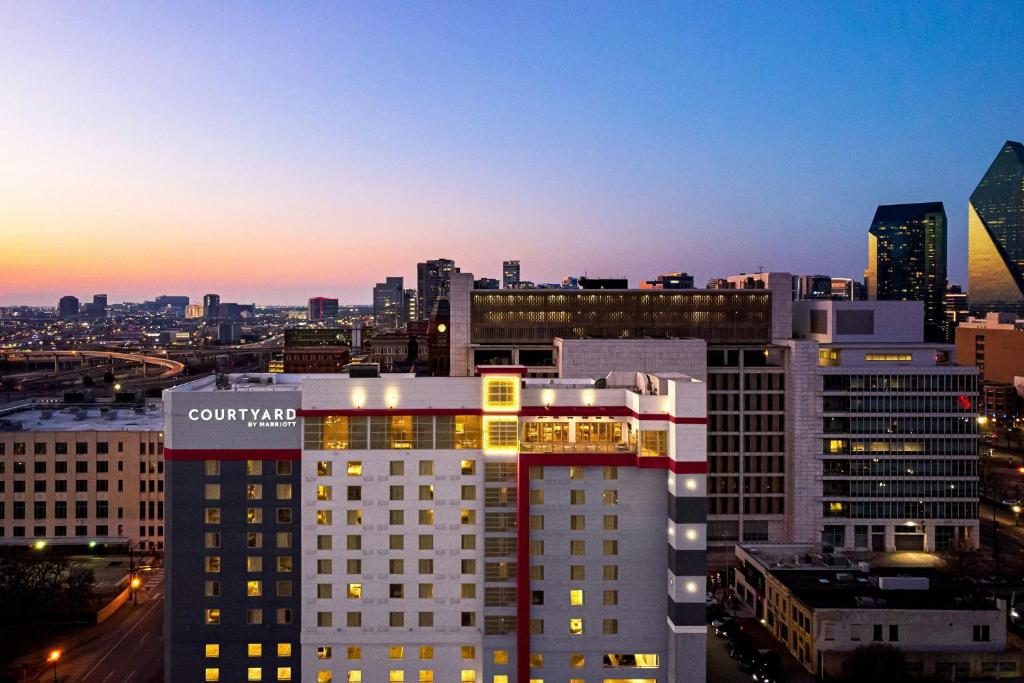Courtyard by Marriott Dallas Downtown/Reunion District, Dallas (updated ...