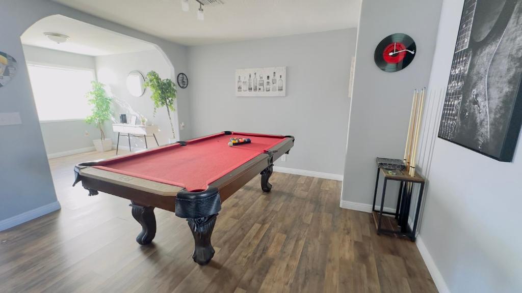 Molino 3 bedroom 2 bath with pool, Las Vegas (updated prices 2026)