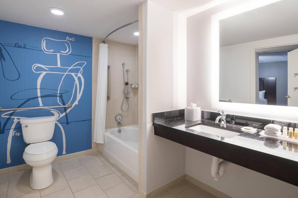 The Baronette Renaissance Detroit-Novi Hotel, Novi (updated prices 2025)