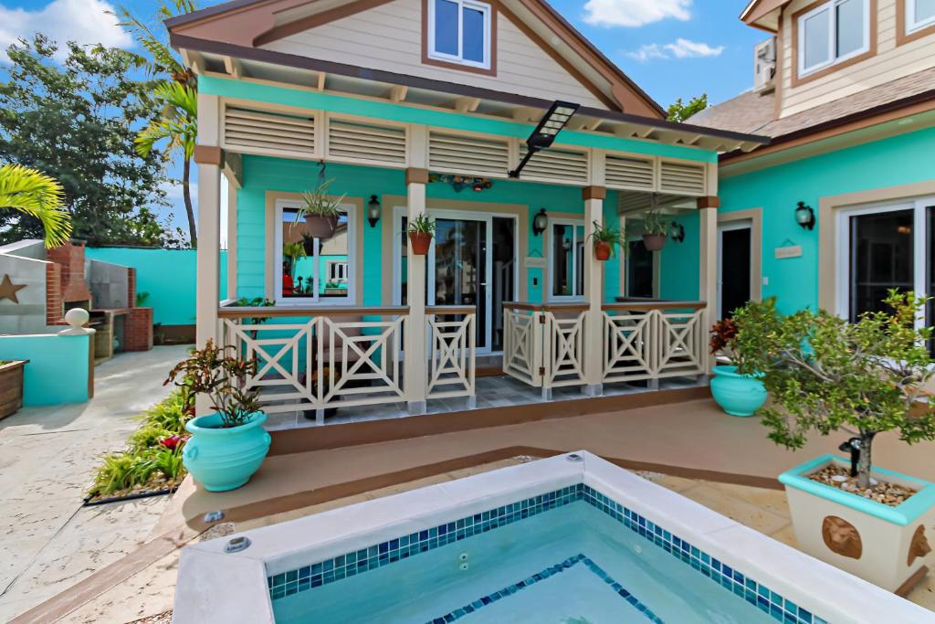 Exterior Paint Color Bahamas Colorful Bahamas: Over 23,991