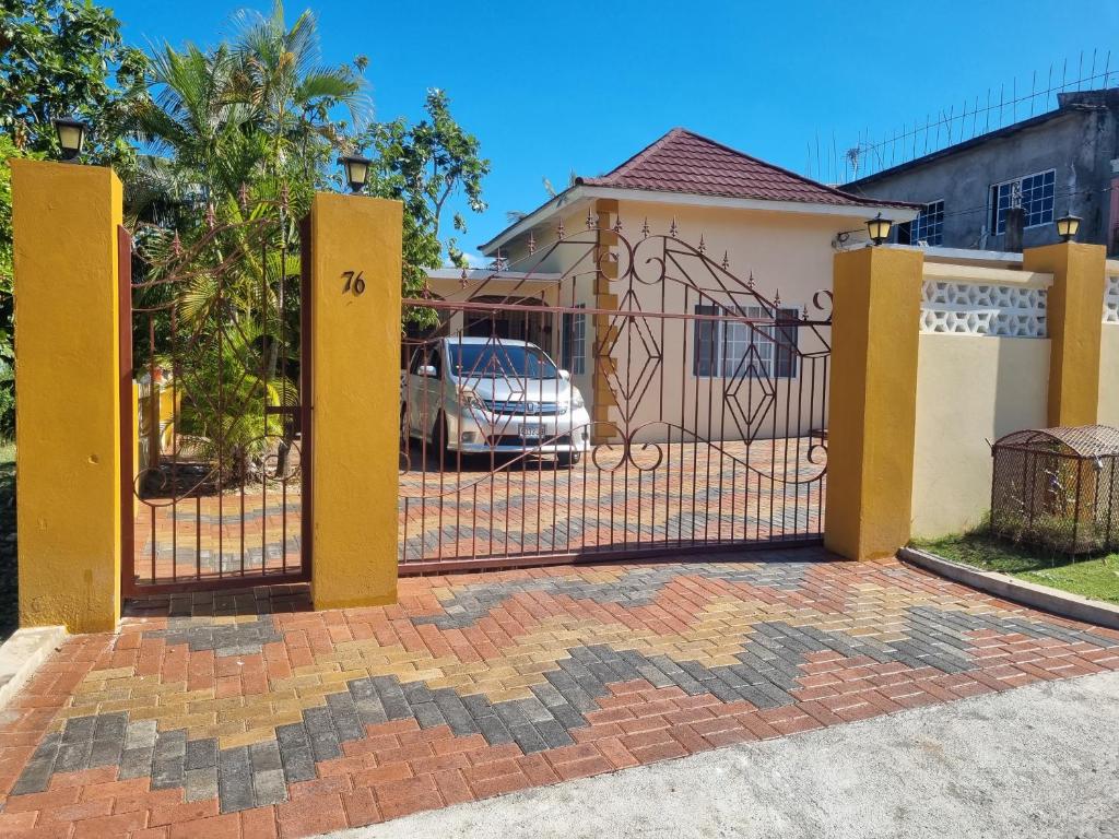 Hideaway N Paradise Seaview with Private Pool & Free Airport Shuttle ...