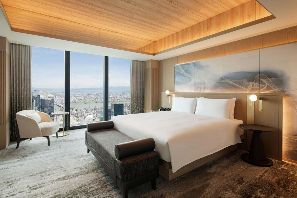 THE OSAKA STATION HOTEL, Autograph Collection（大阪市）：（最新料金：2025年）