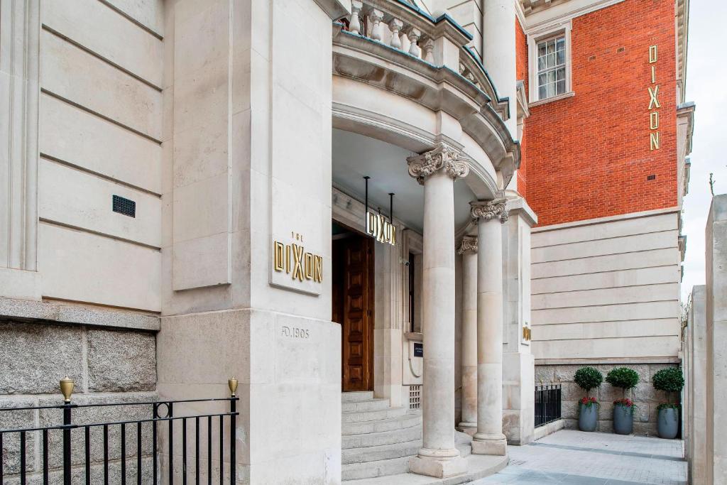 The Dixon, Tower Bridge, Autograph Collection, London (updated prices 2025)