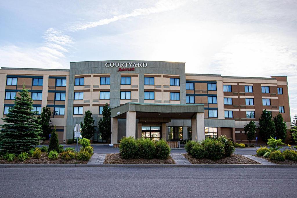 Courtyard by Marriott Kingston Highway 401, Kingston (updated prices 2025)