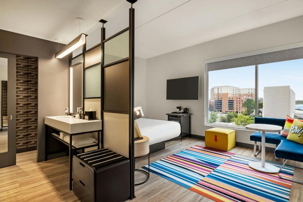Aloft Wilmington at Coastline Center, Wilmington (updated prices 2025)