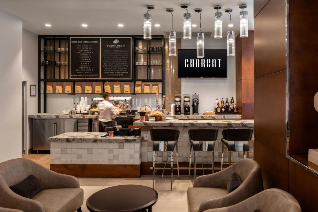 The CURRENT Hotel, Autograph Collection, Tampa (updated prices 2025)