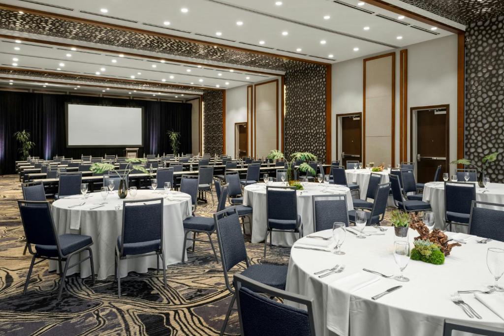 The CURRENT Hotel, Autograph Collection, Tampa (updated prices 2025)