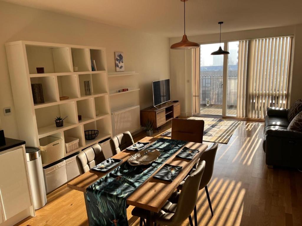 Bright and comfy 3 bed, London (updated prices 2025)