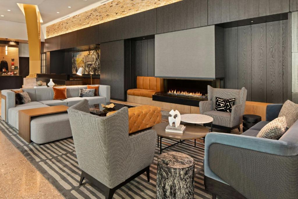 The Trade, Autograph Collection, Milwaukee (updated prices 2025)