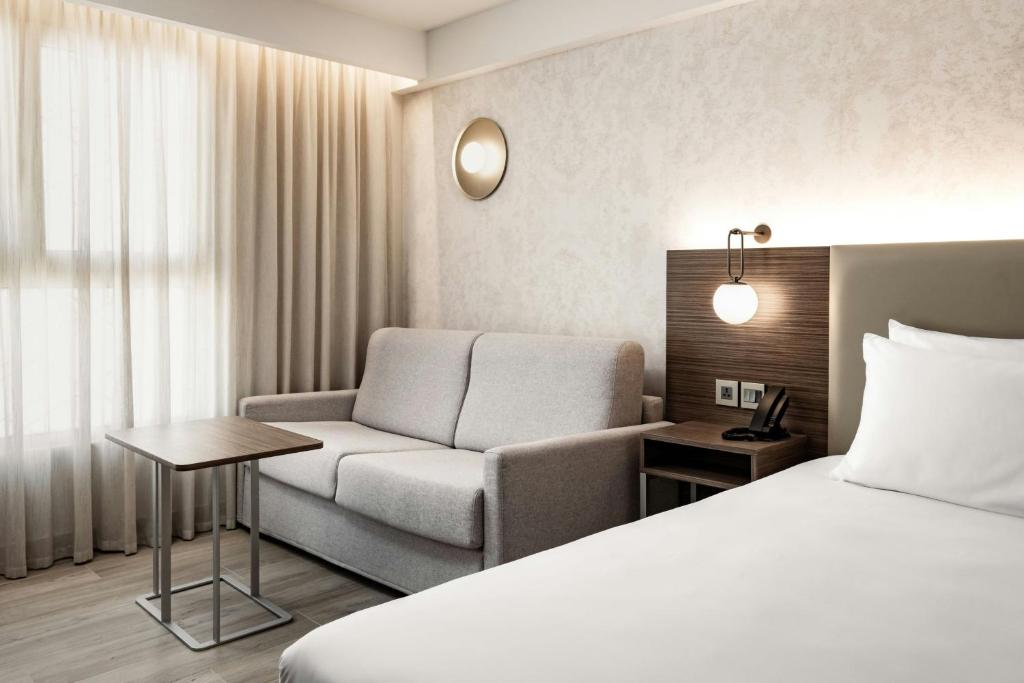 AC Hotel by Marriott St Julian's, St. Julianʼs (updated prices 2025)