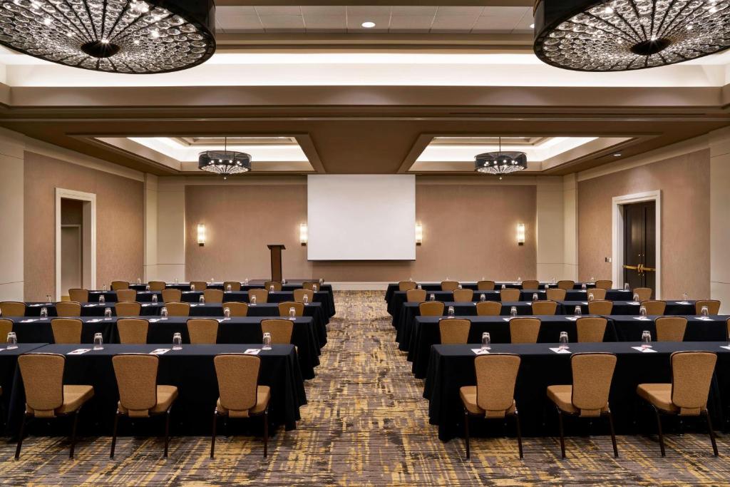 The StateView Hotel, Autograph Collection, Raleigh (updated prices 2025)