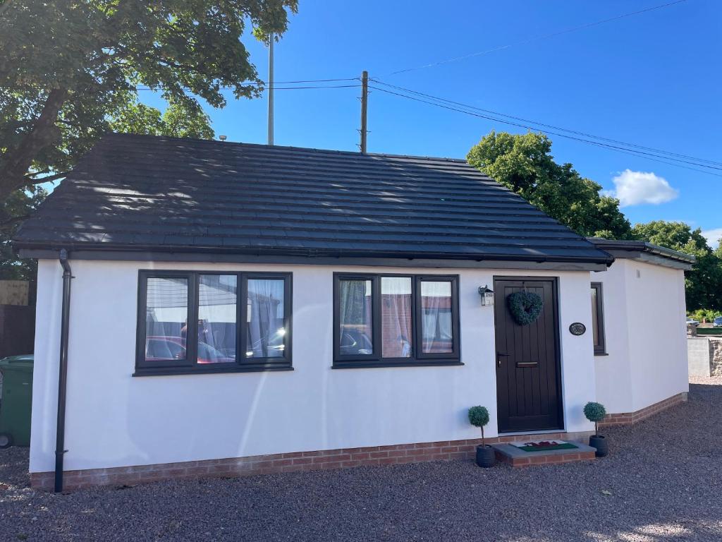 Blackberry Cottage, Cardiff (updated prices 2025)